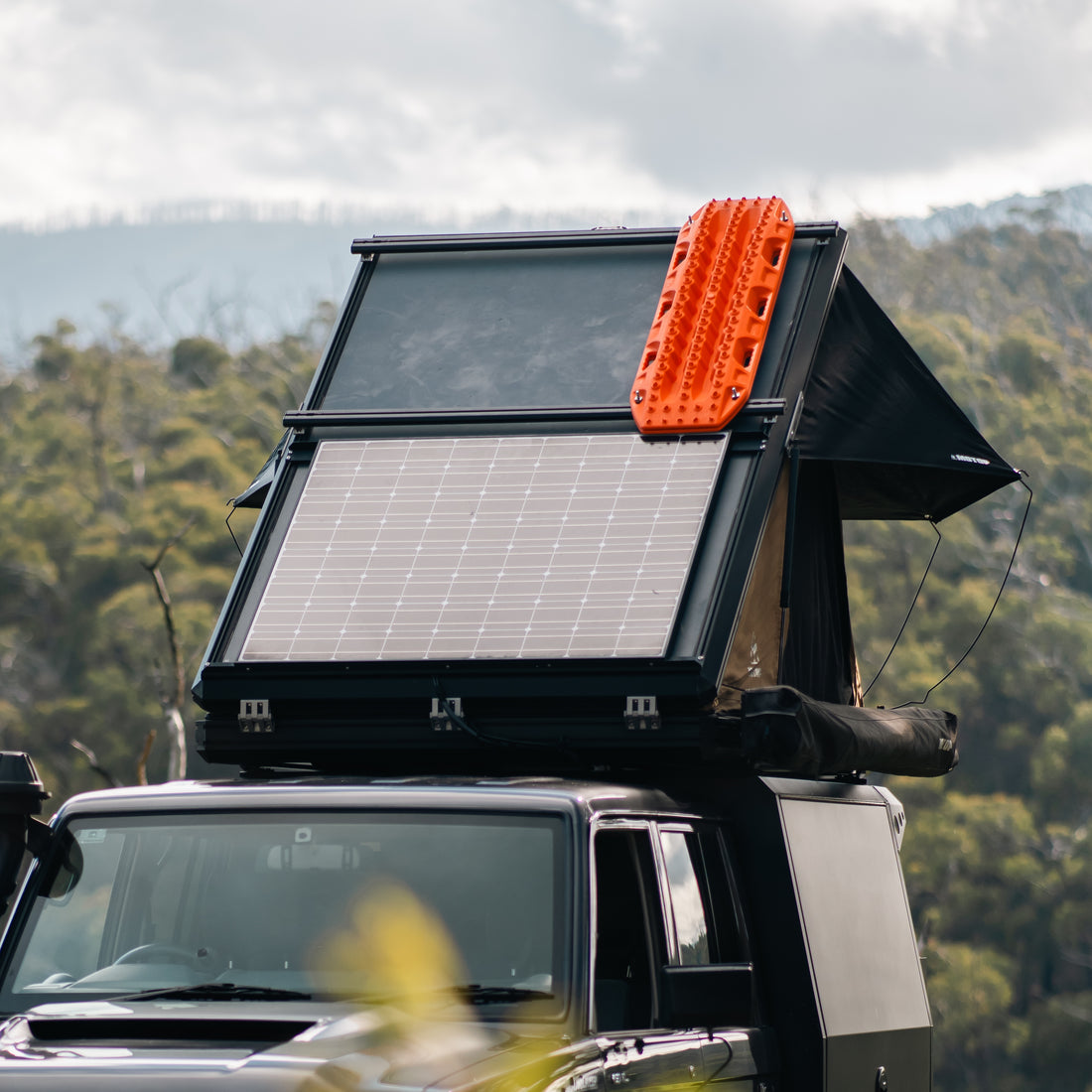 MT-135 Plus Roof Top Tent – Motop Australia